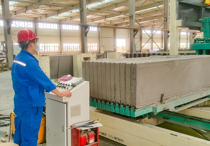 Foam Concrete Wall Panel Production Line - Mana Precast Solutions